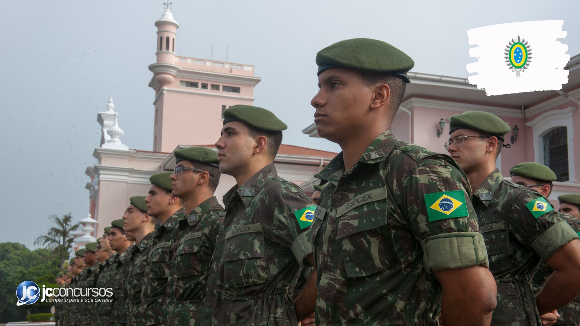Concurso do Exército: publicado edital com 440 vagas para EsPCEx