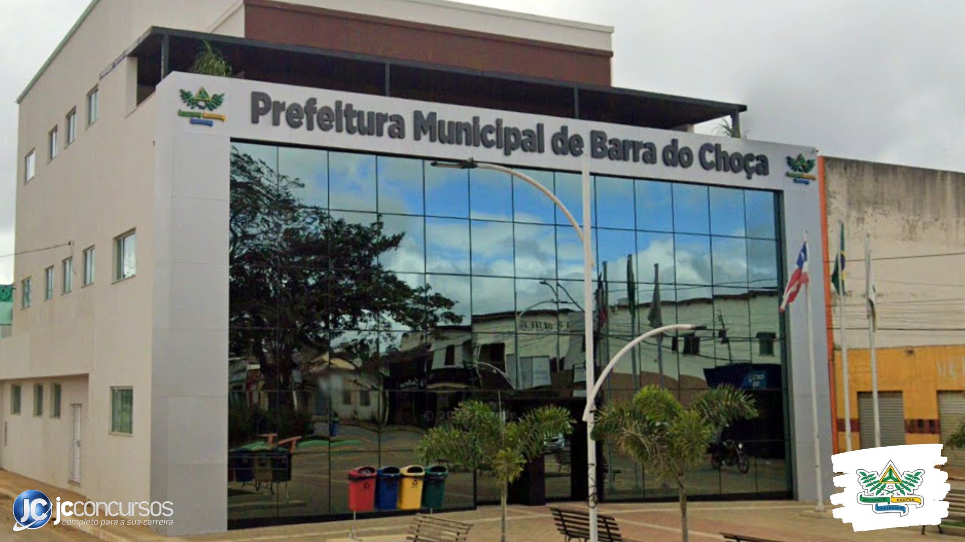 Processo seletivo de Barra do Choça BA oferece 392 vagas para 6 cargos